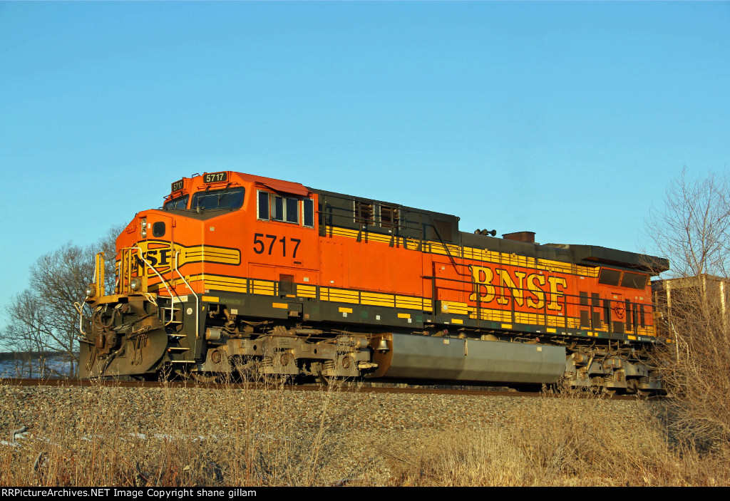 BNSF 5717